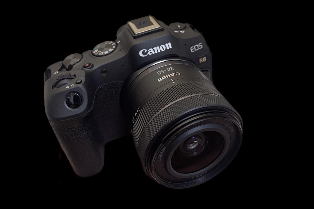 Tiny but Mighty, the EOS R8 – Lenz Lim Photography